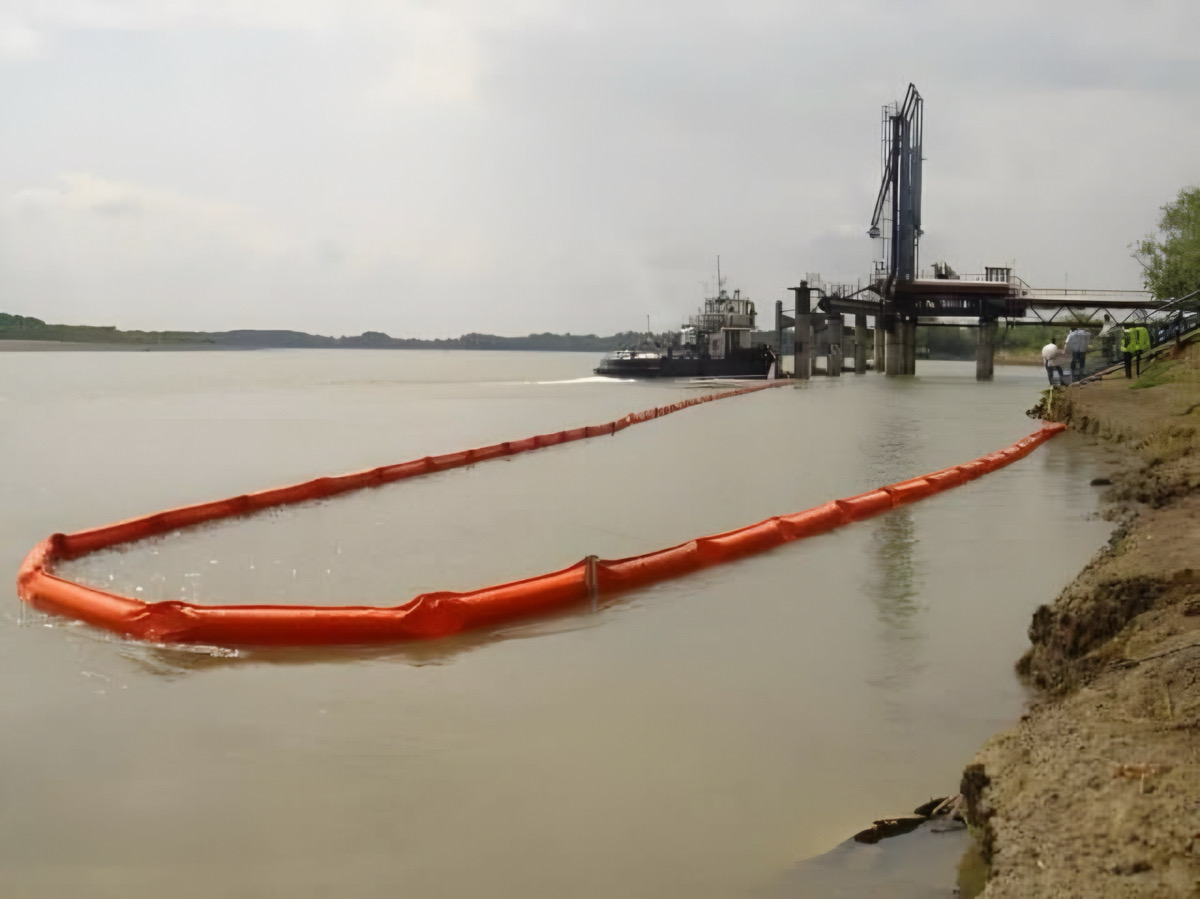 OptiMax I Spill Containment Boom 19" Height - 50ft. Length